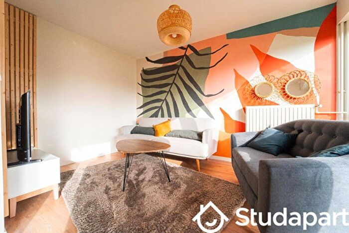 Appartement à louer - Zup, Lormont - 1 pièce - 2 chambres