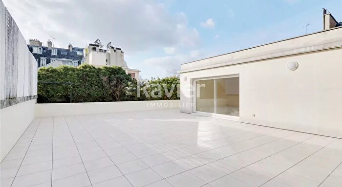 Neuilly-sur-Seine, Charles Laffitte : Appartement 6 pièces à louer