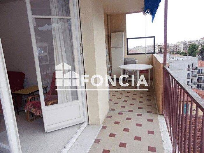 Appartement 2 pièces à Bioves-Casino, Menton, à louer