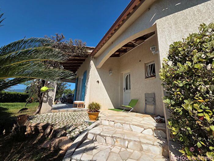 Afa : Maison 4 pièces à vendre