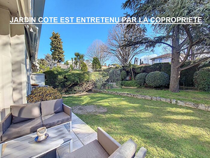 Maisons à vendre et appartements à louer - 1