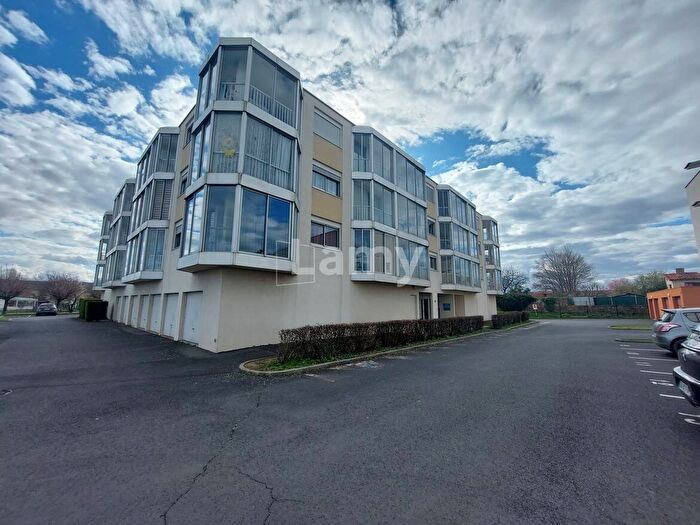 Appartement à louer - Ouest, Issoire - 3 pièces