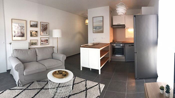 Appartement à louer - Ouest, Saint-Genis-Pouilly - 2 pièces - 1 chambre