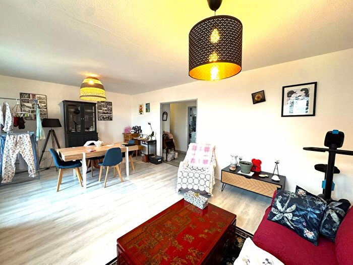 Appartement 4 pièces à louer à Arsenal, Roanne