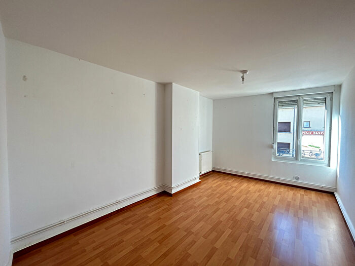 Appartement à louer - Saint-Dizier, Gigny, Centre-ville - 2 pièces - 1 chambre