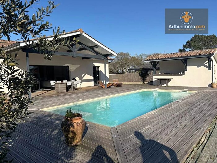 Maison à vendre - Casteljaloux - 4 pièces - 3 chambres