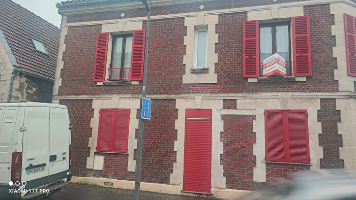 Maison à vendre - Montataire, Bas de la ville - 8 pièces - 5 chambres