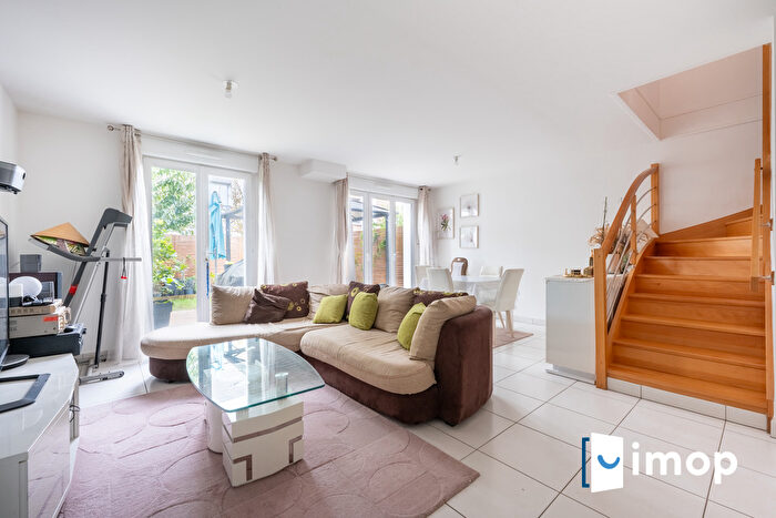 Maison à vendre - Pierrelaye - 5 pièces - 4 chambres