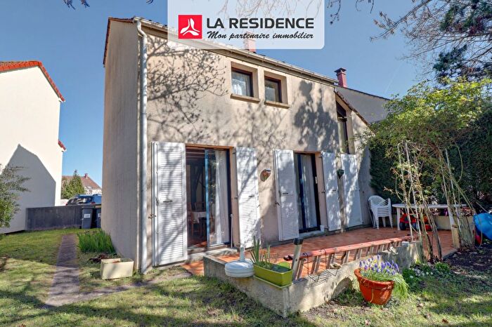 Jouy-le-Moutier, Merisiers, Ecancourt, Côte-des-Carrières, Tremblays : Maison 5 pièces à vendre