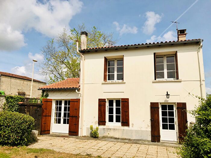 Saint-Pardoult : Maison 5 pièces à vendre