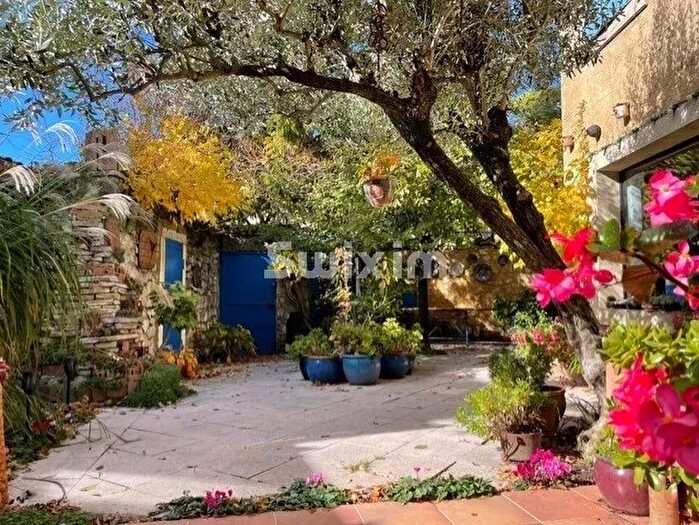 Maison à vendre - Grignan - 8 pièces - 4 chambres