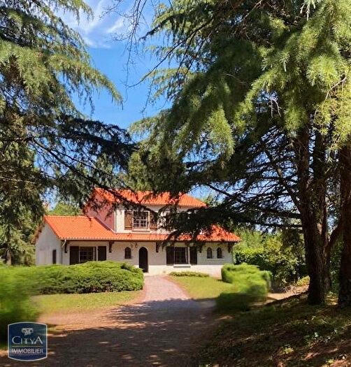 Maison à vendre - Montfaucon-Montigné - 9 pièces - 4 chambres