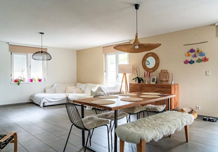 Appartement à vendre - Bartenheim - 5 pièces - 3 chambres