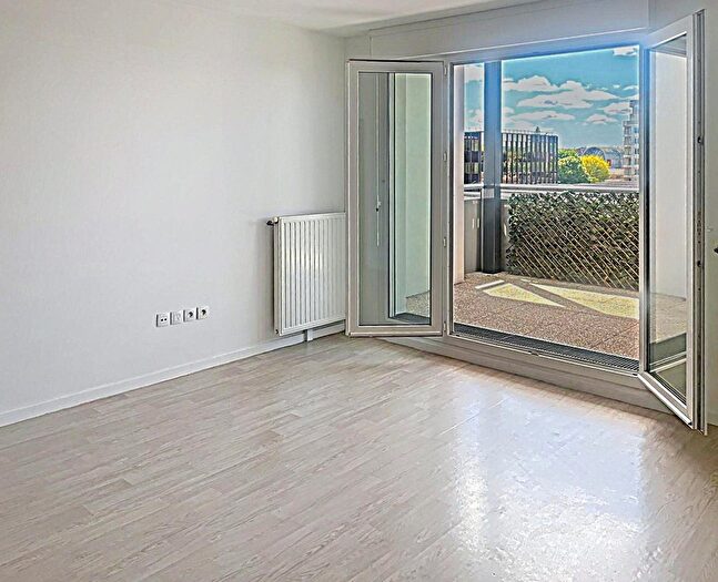 Cergy, Axe Majeur, Horloge - Appartement 2 pièces à vendre