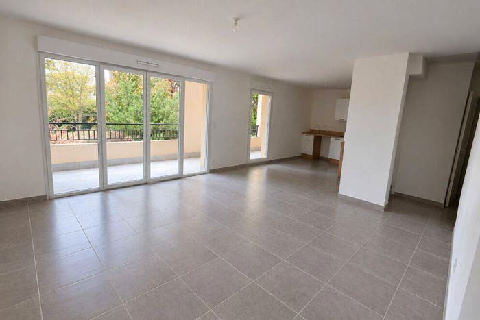 Les Ponches-Les Naves, Manosque : Appartement 3 pièces à louer