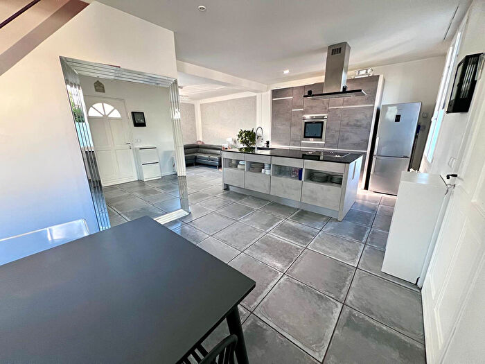 Maison 5 pièces à vendre à Les Pavillons-sous-Bois, Centre-ville, Basoche