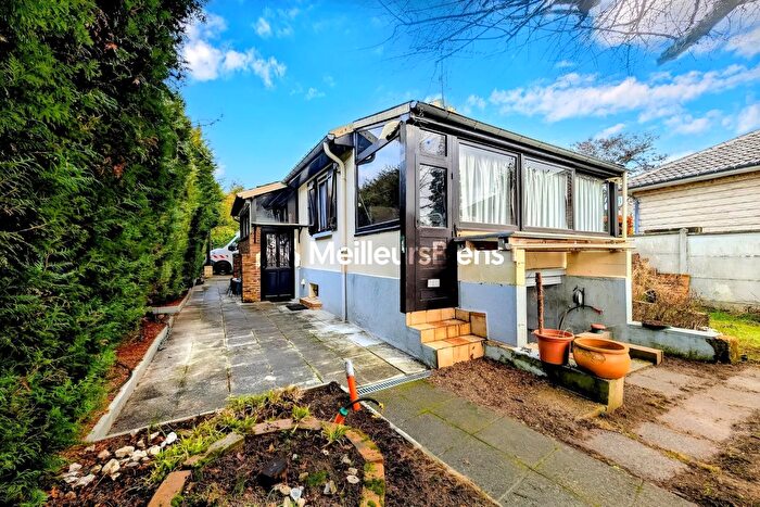 Maison à vendre - Issou - 4 pièces - 2 chambres