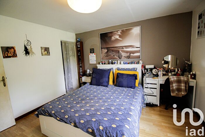 Maison à vendre - Garennes-sur-Eure - 7 pièces - 5 chambres