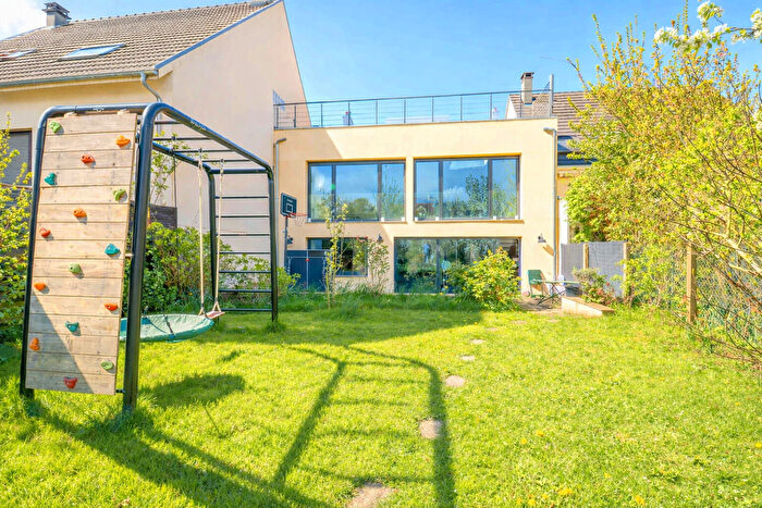 Maison 10 pièces à Antony, Baconnets, à vendre