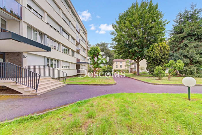 Saint-Germain-en-Laye, Pontel, Schnapper, Sous-préfecture : Appartement 3 pièces à vendre