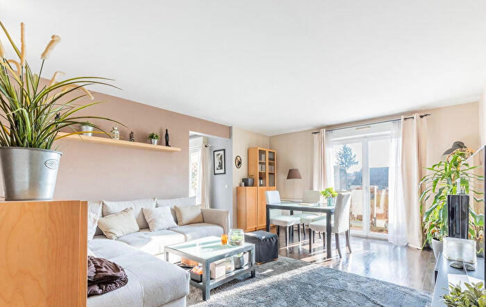 Appartement à vendre - Savigny-sur-Orge, Cherchefeuilles - 3 pièces - 2 chambres