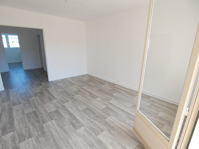 Appartement 3 pièces à Angers, Roseraie, à louer