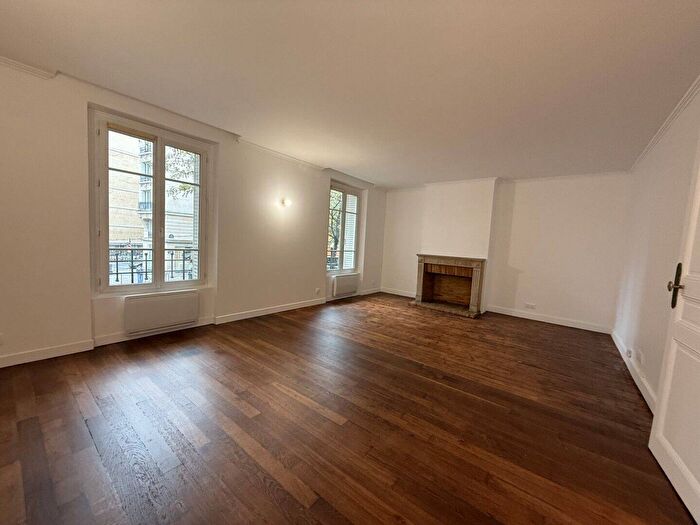 Appartement à louer - Auteuil Nord, Paris ème arrondissement - 4 pièces - 2 chambres