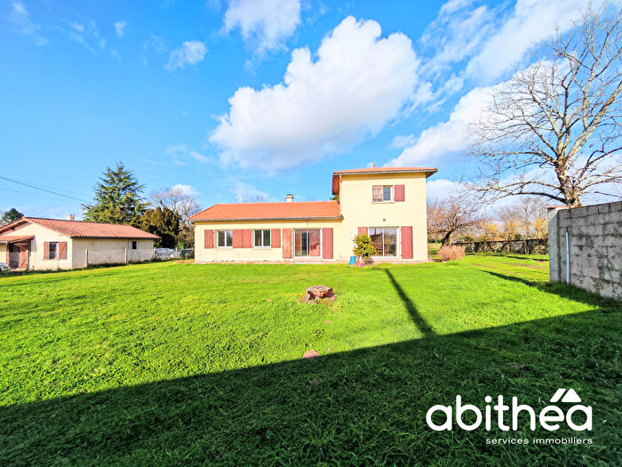 Maison à vendre - Coutras - 5 pièces - 4 chambres