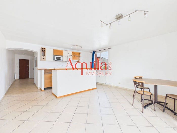 Croix Luizet, Villeurbanne - Appartement 2 pièces à louer