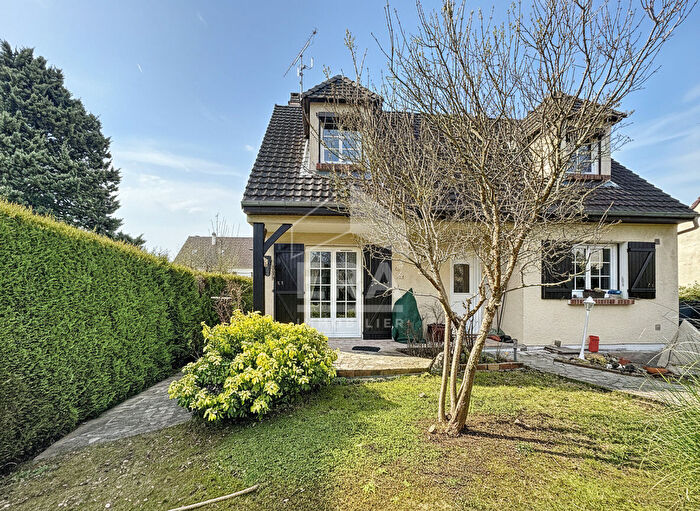 Maison à vendre - Chaumontel - 4 pièces - 3 chambres