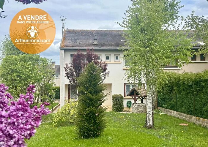 Maison 5 pièces à Houdan, à vendre