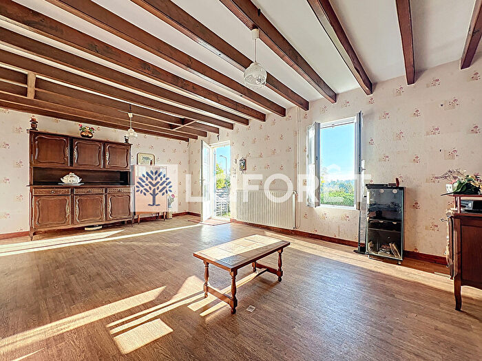 Maison à vendre - Pugny - 5 pièces - 3 chambres