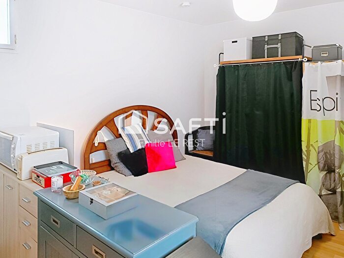 Appartement 1 pièce à Plomodiern, à vendre