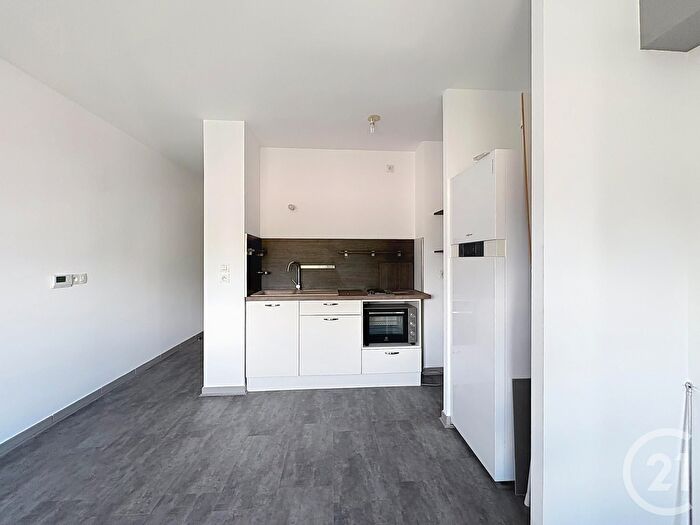 Appartement à louer - Montélimar, Centre-ville - 2 pièces - 1 chambre