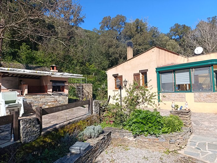 Maison à vendre - Meria - 8 pièces - 3 chambres