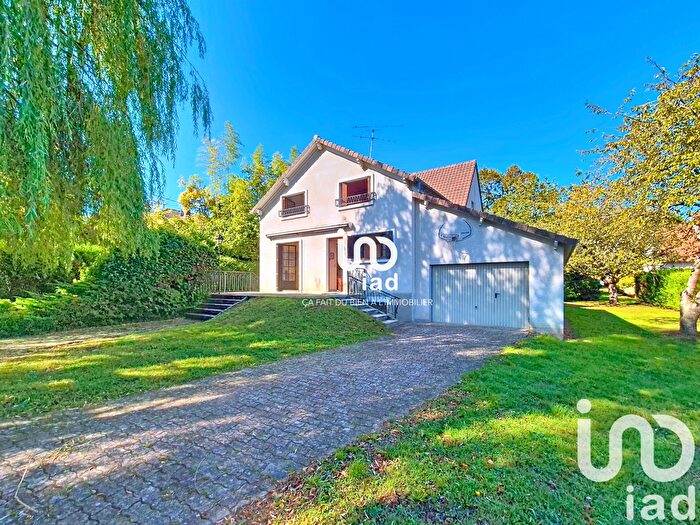 Maison à vendre - Saint-Fargeau-Ponthierry - 8 pièces - 5 chambres