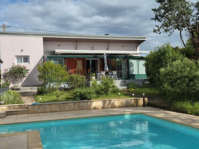 Saint-Gengoux-le-National : Maison 4 pièces à vendre