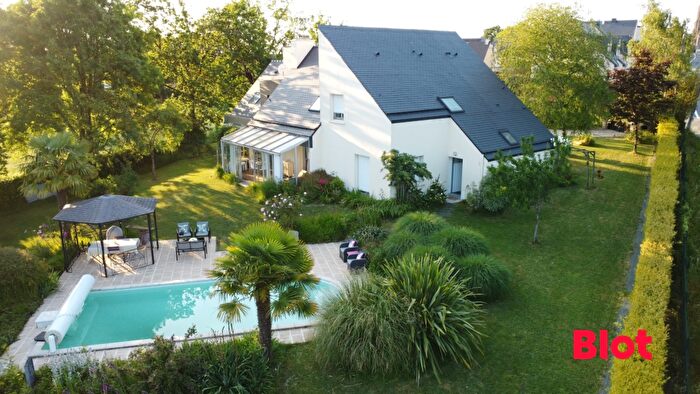 Maison à vendre - Le Petit-Fougeray - 7 pièces - 5 chambres