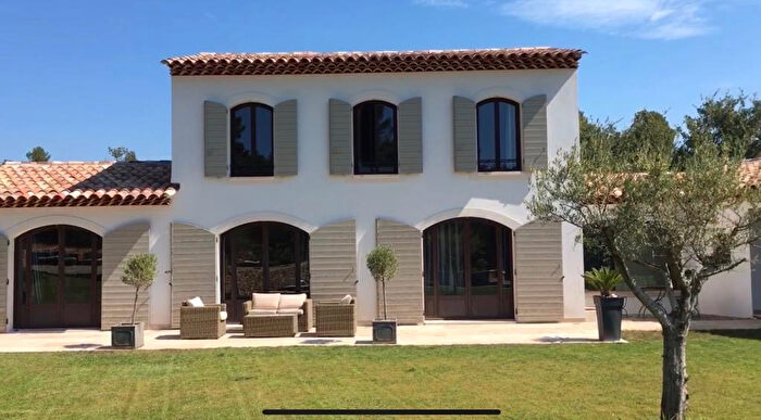 Maison 6 pièces à Besse-sur-Issole, à vendre