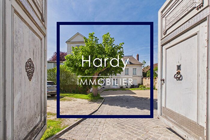 Appartement 1 pièce à Saint-Ouen-lAumône, à vendre