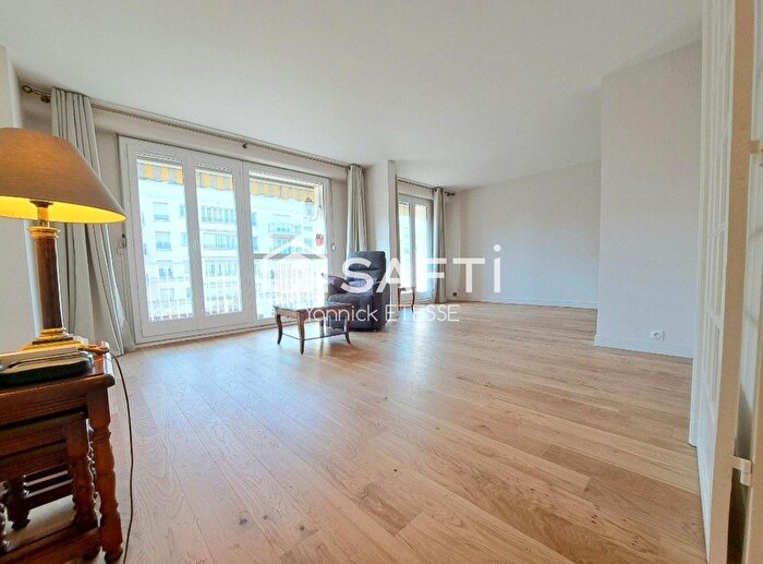 Appartement à vendre - Saint-Gratien, Forum - 4 pièces - 2 chambres