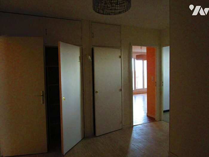 Saint-Memmie : Appartement à louer