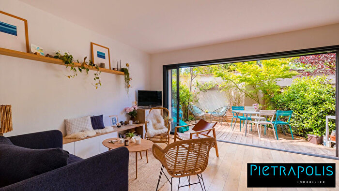 Maison à vendre - Lyon e , Croix Rousse Est - 3 pièces - 2 chambres