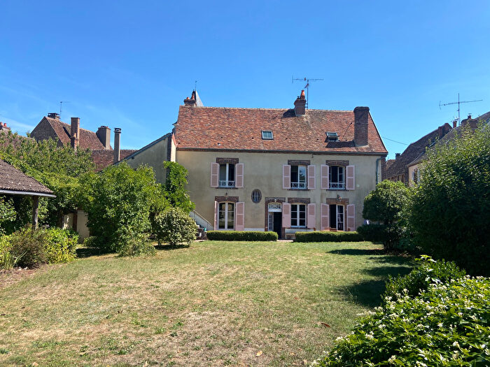Maison à vendre - Mézilles - 9 pièces - 6 chambres