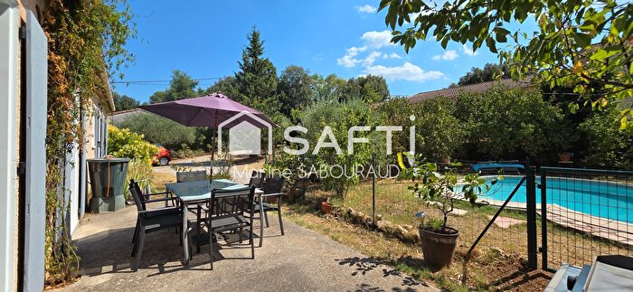 Maison à vendre - Brignoles, Rural - 5 pièces - 4 chambres