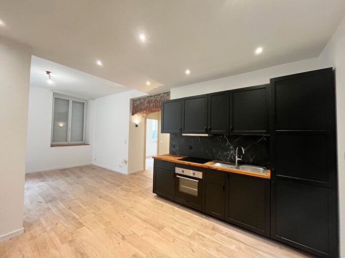 Appartement à louer - Saint-Étienne, Méons, Le Soleil, Châteaucreux, Saint-François - 4 pièces - 3 chambres