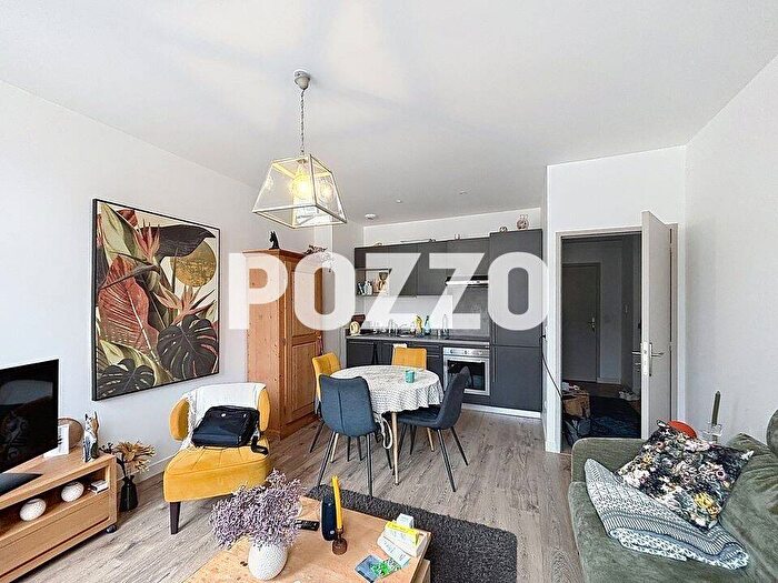 Appartement à louer - Coeur Centre Ville, Bayeux - 3 pièces - 2 chambres