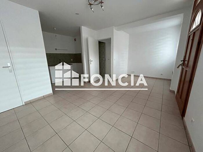 Appartement à louer - Charny - 2 pièces - 1 chambre