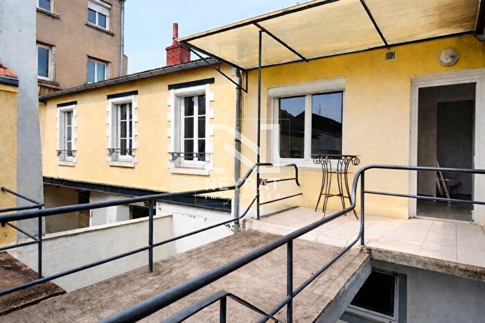 Montceau-les-Mines, Centre-ville : Appartement 3 pièces à vendre