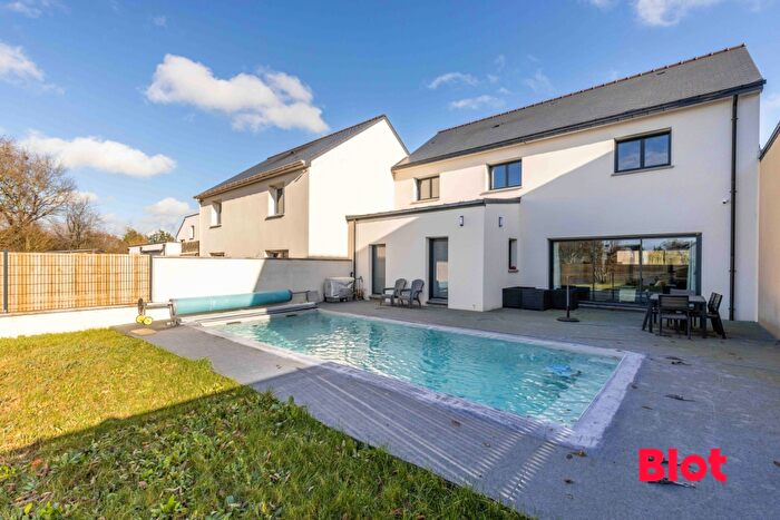 Maison à vendre - Saint-Didier - 7 pièces - 5 chambres